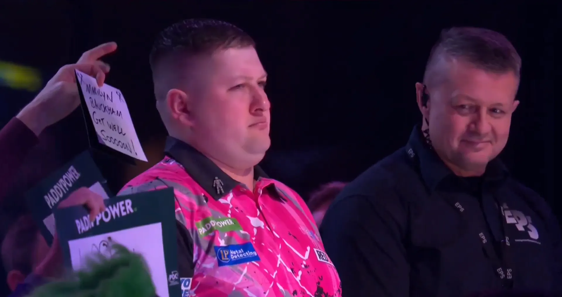VIDEO: Der Walk-on von Keegan Brown bei der Darts Weltmeisterschaft ...