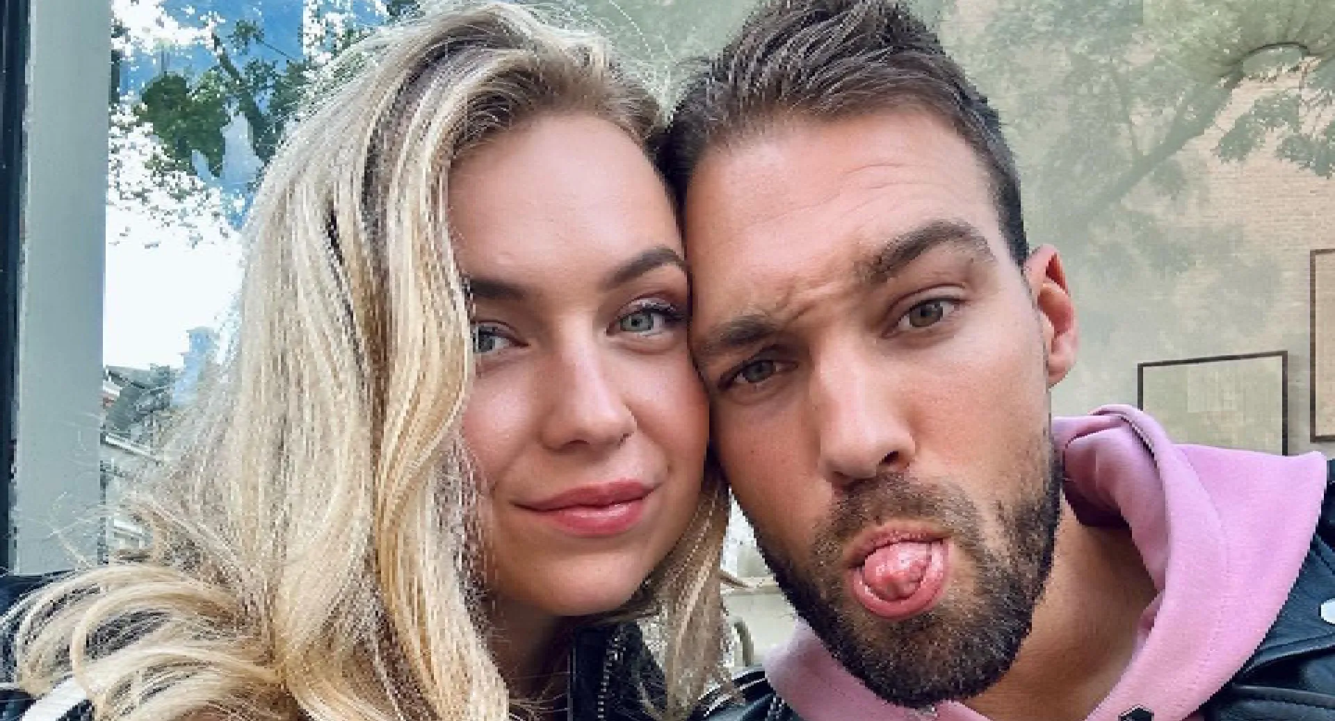 Joy Beune laat volgers schrikken met pasgeboren baby in haar armen (foto)