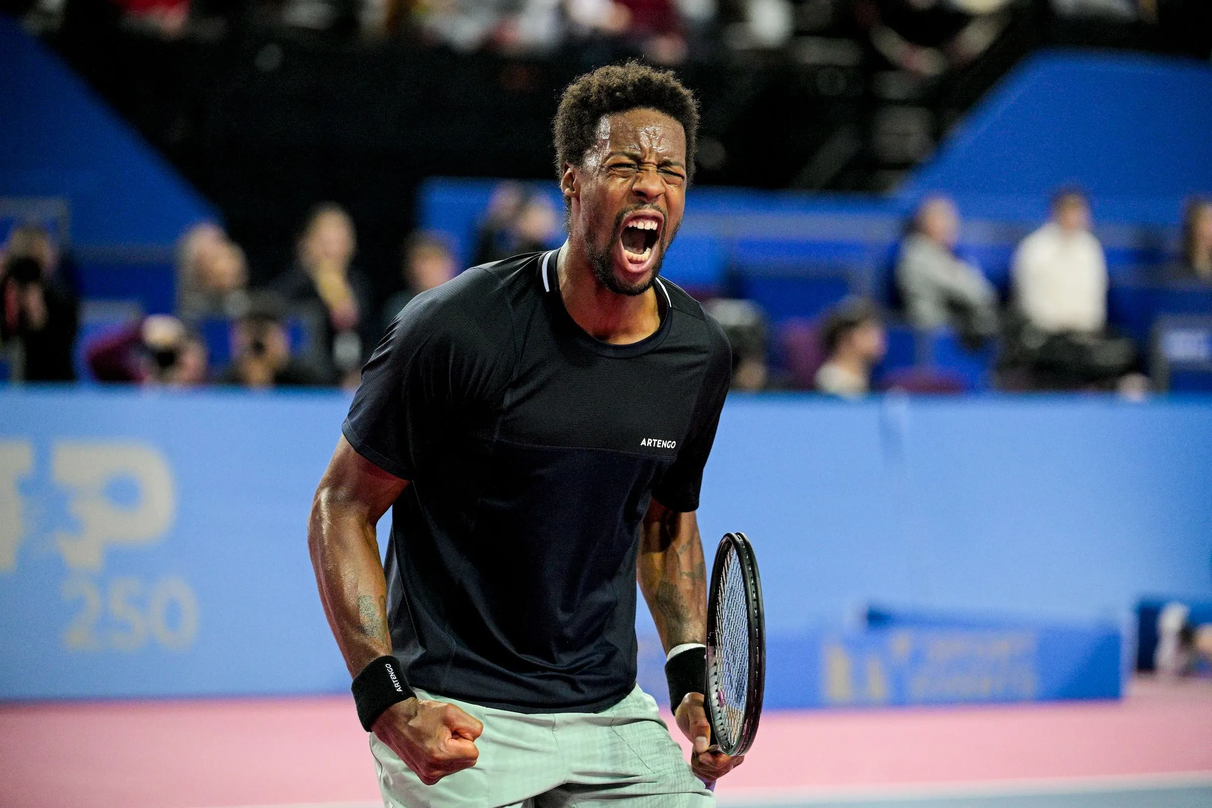 Monfils Outshines Shapovalov In Blockbuster Rotterdam Opener