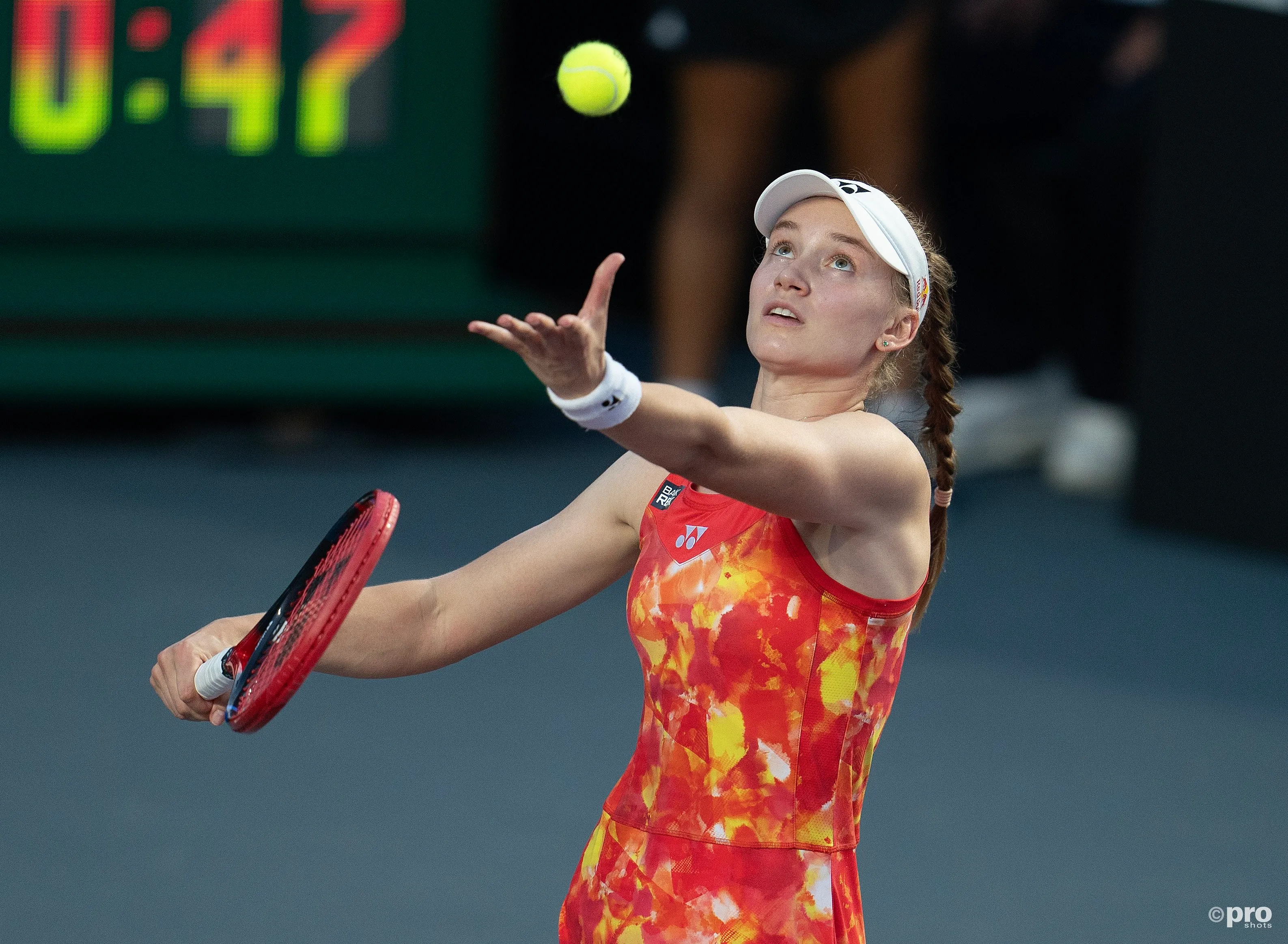 Elena Rybakina's serve holds off Maria Sakkari at 2023 WTA Finals ...