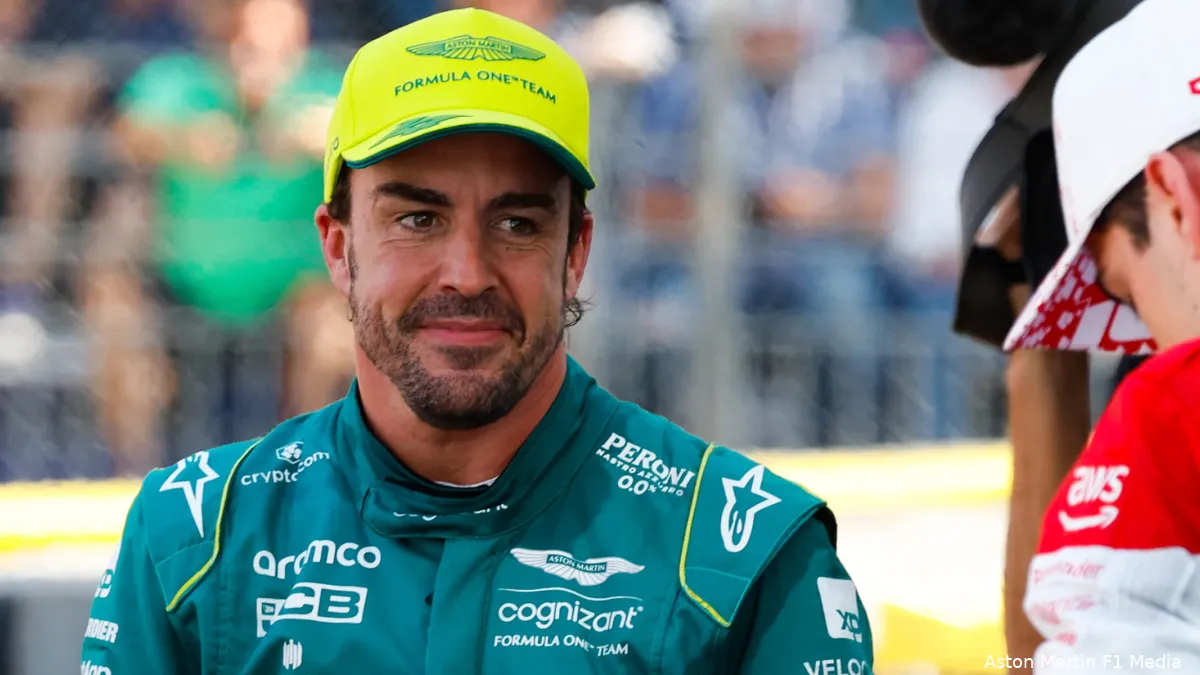 Fernando Alonso in de war door uitspraken Christian Horner: 'Hoe ga ik dat doen?' | GP33