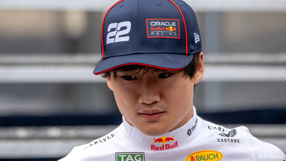 Yuki Tsunoda onthult bijzondere tactiek om Max Verstappen te helpen aan vijfde wereldtitel | GP33