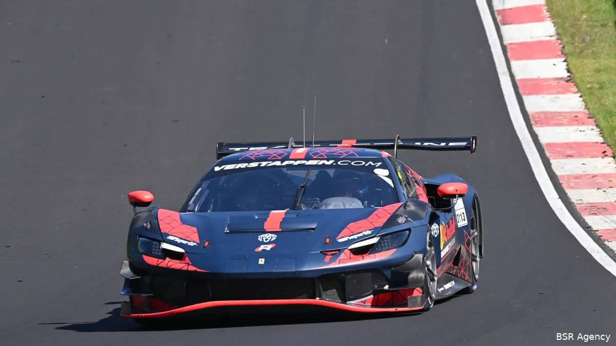 Video: Max Verstappen in actie met een Ferrari 296 GT3 op de ...
