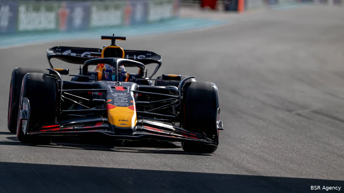 Christian Horner brengt Max Verstappen slecht nieuws over update aan Red Bull-auto | GP33