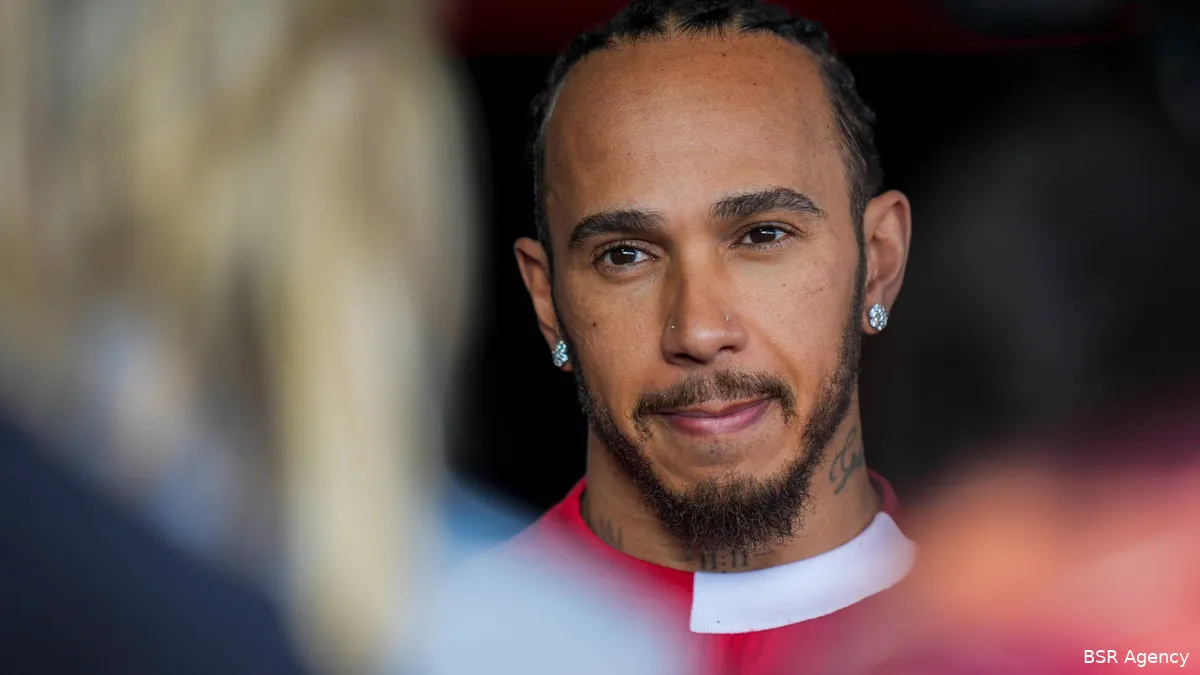 Lewis Hamilton ontdekte probleem bij Ferrari veroorzaakt door Carlos Sainz | GP33