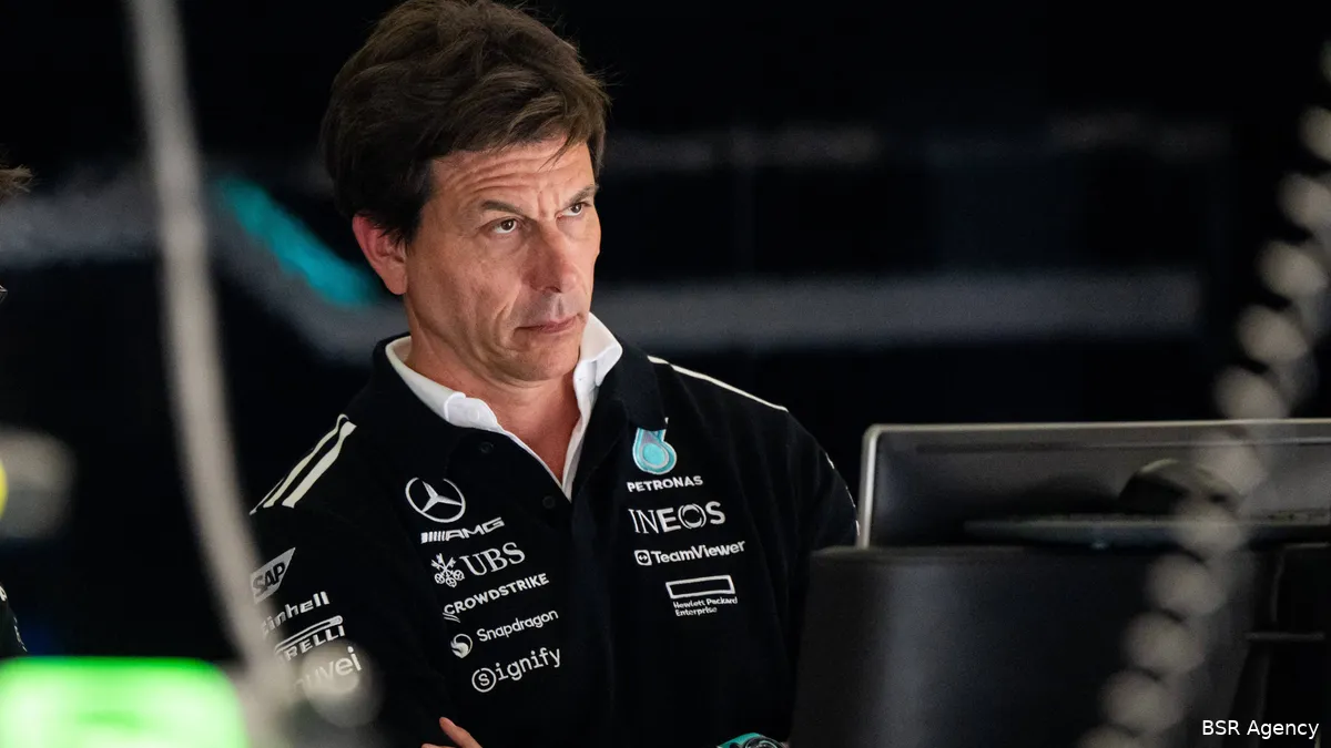 Toto Wolff doet bijzondere uitspraak en geeft Max Verstappen trap na | GP33