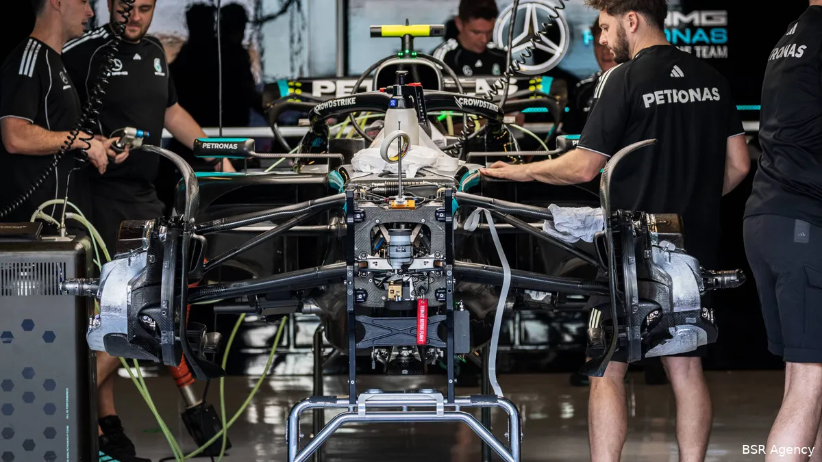 Mercedes kan in 2026 iets héél bijzonders doen met de motor | GP33