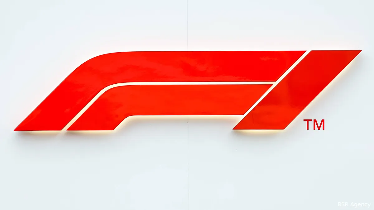Bizarre crash op onafgemaakt Formule 1-circuit van Madrid | GP33