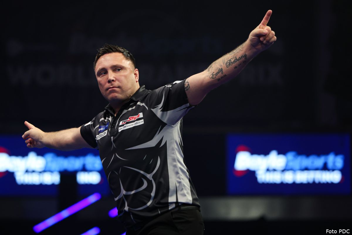 VIDEO, Gerwyn Price gooit 5e 9-darter op televisie tijdens Premier ...