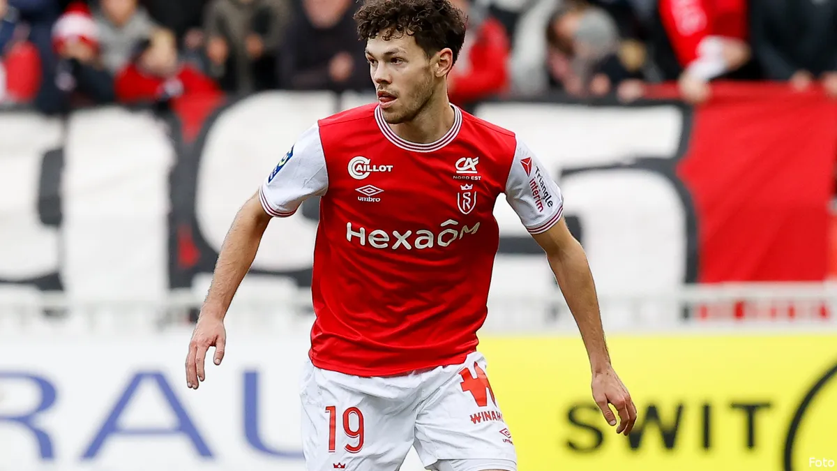 FC Twente neemt Van Bergen definitief over, aanvaller tekent voor vier jaar | Twenteinsite.nl