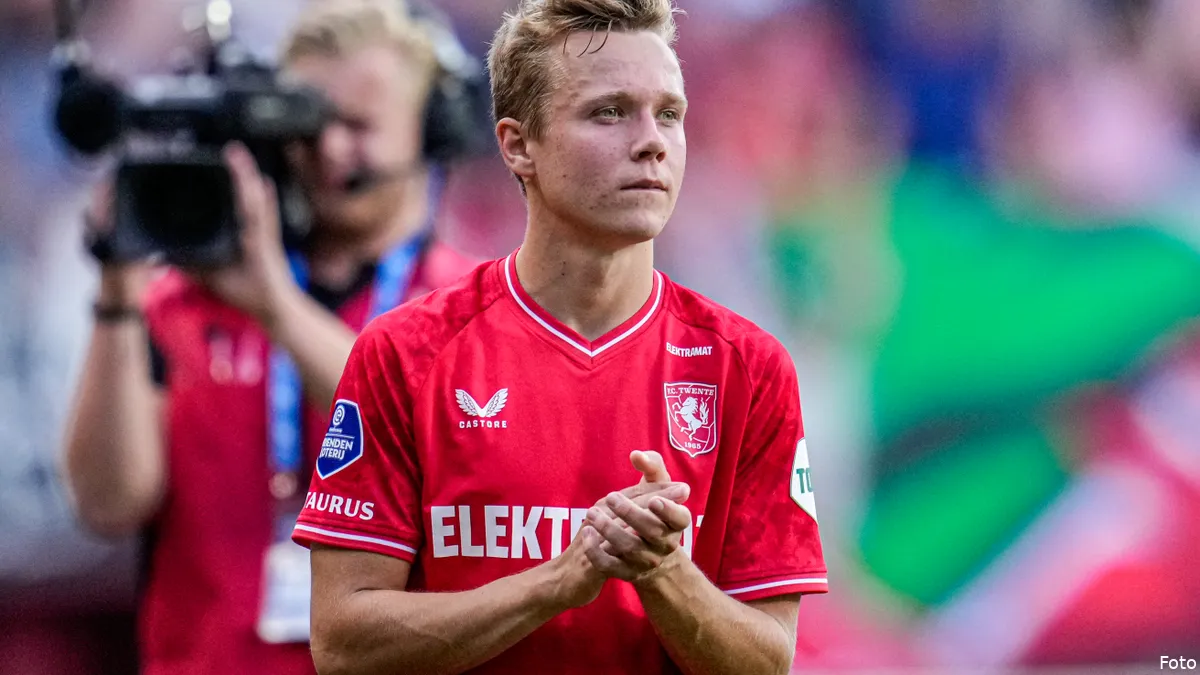 Kjolo keert terug op trainingsveld bij FC Twente na maandenlange ...