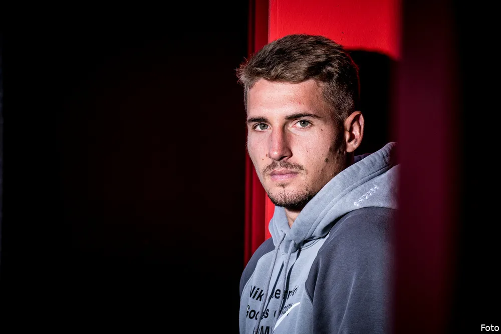 Sadílek breekt stilte en is openhartig over blessure: "Diverse scheuren ...