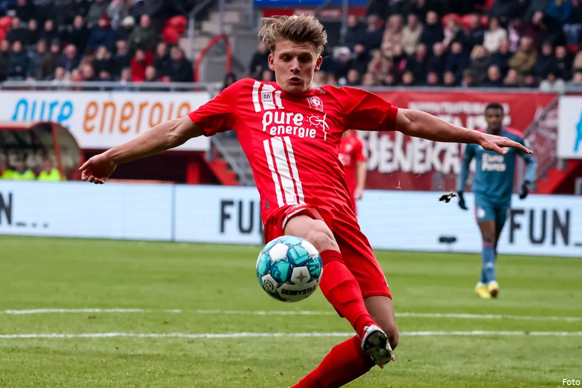 Samenvatting FC Twente - Feyenoord seizoen 2022-2023 (1-1) | Twenteinsite.nl