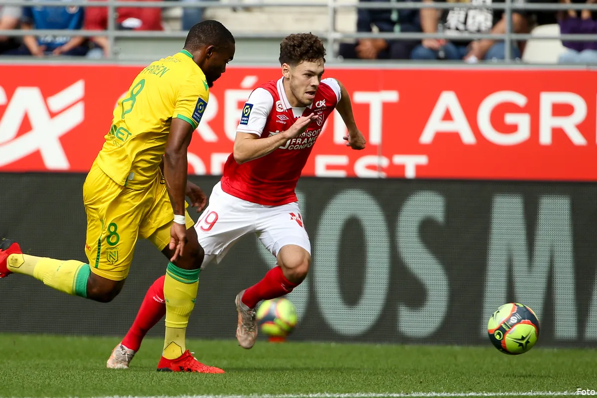 FC Twente neemt Van Bergen definitief over, aanvaller tekent voor vier jaar | Twenteinsite.nl