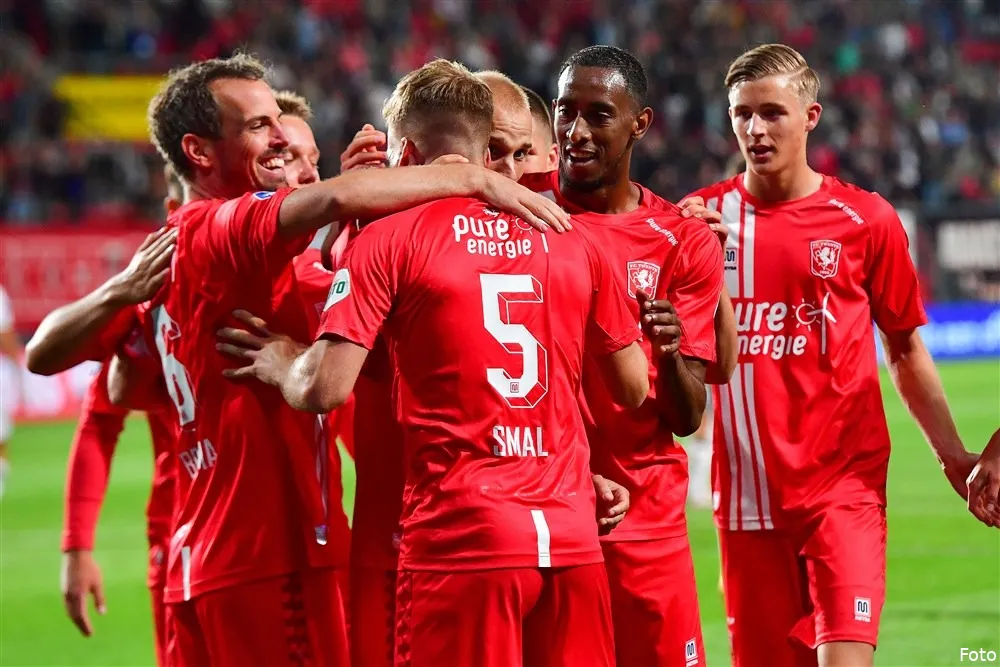 Samenvatting FC Twente - Excelsior seizoen 2022-2023 (4-0) | Twenteinsite.nl