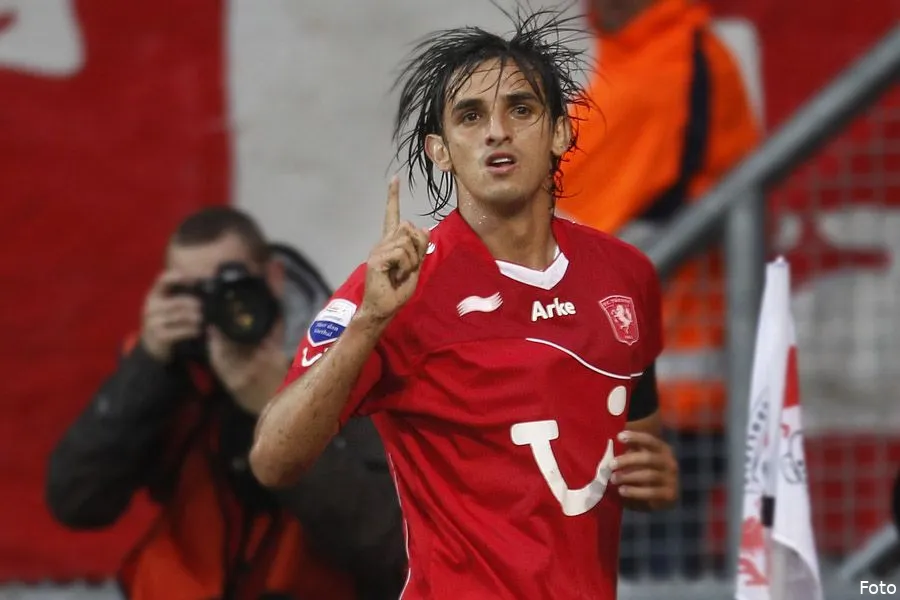 Bryan Ruiz nodigt FC Twente uit voor zijn afscheidswedstrijd in Costa ...