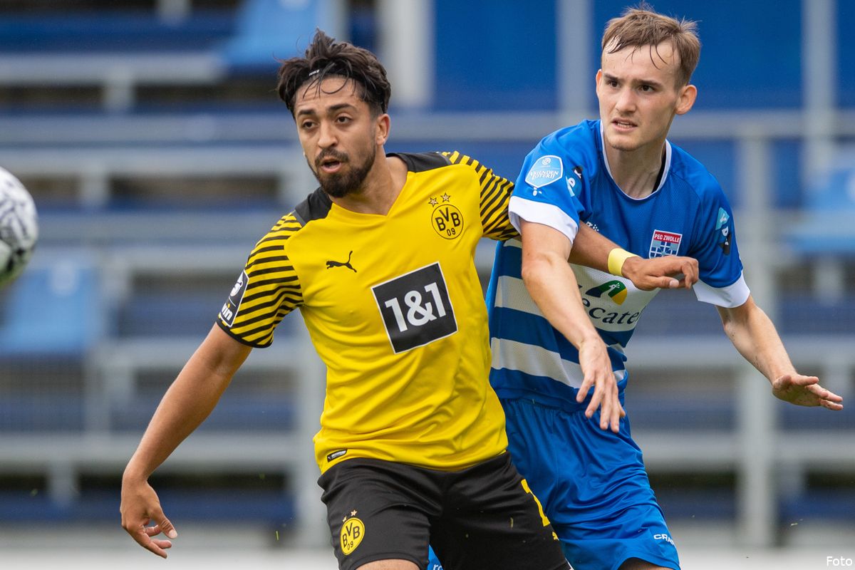 PSV meldt zich in strijd om felbegeerde handtekening Beelen