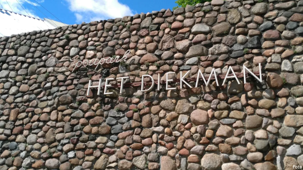 Throwback thursday: FC Twente neemt afscheid van het Diekman met ...