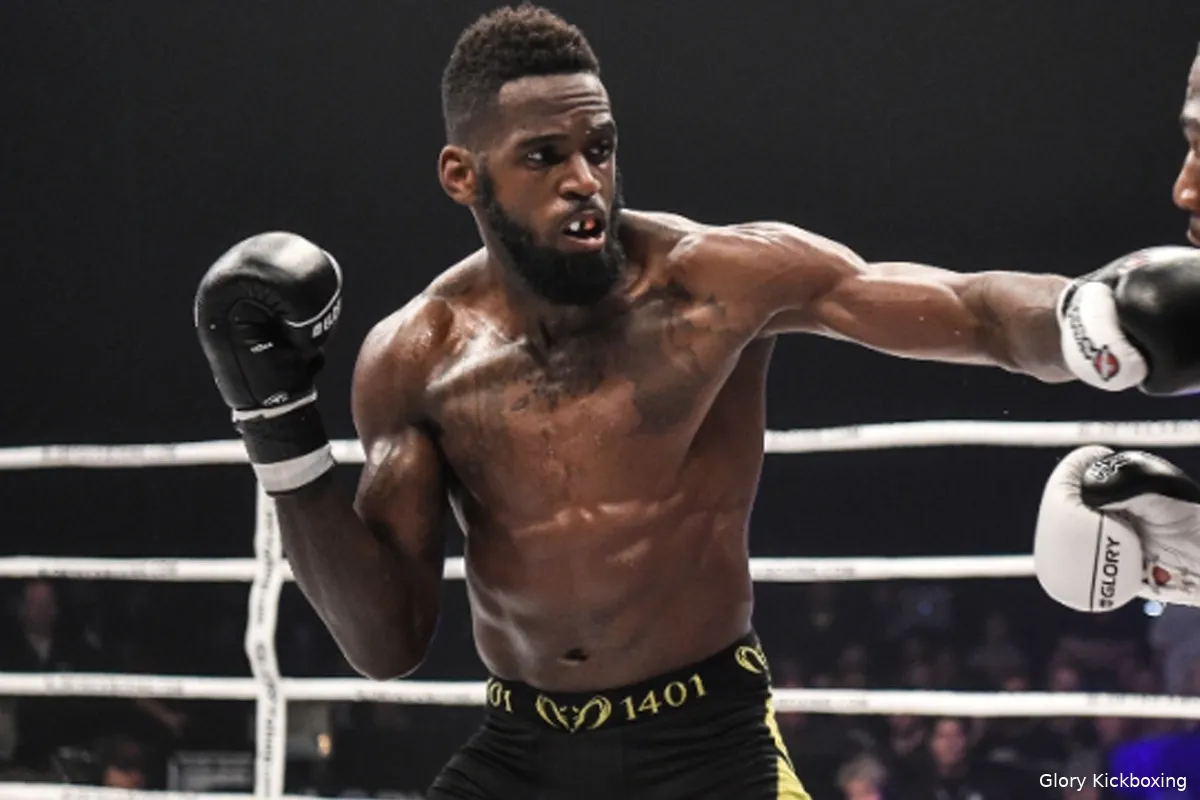 Murthel Groenhart boekt explosieve overwinning op Cihad Akipa tijdens ...