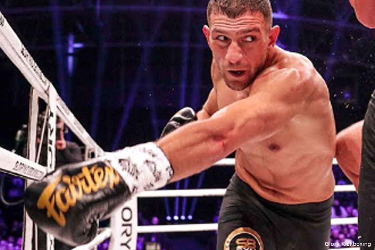 Serkan Ozcaglayan in actie tijdens Glory Collison 6 op 4 november in ...