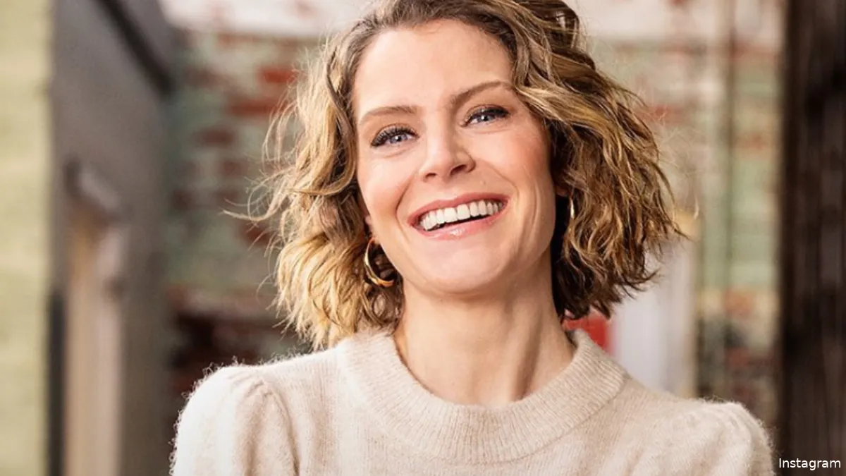 Dina Tersago onthult voor het eerst haar beautygeheim: "Daardoor ziet ...