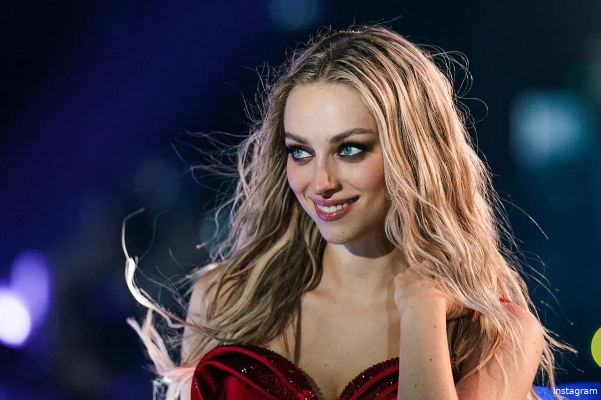 Het gaat helemaal fout bij zangeres Camille: "Dit gaat echt te ver ...