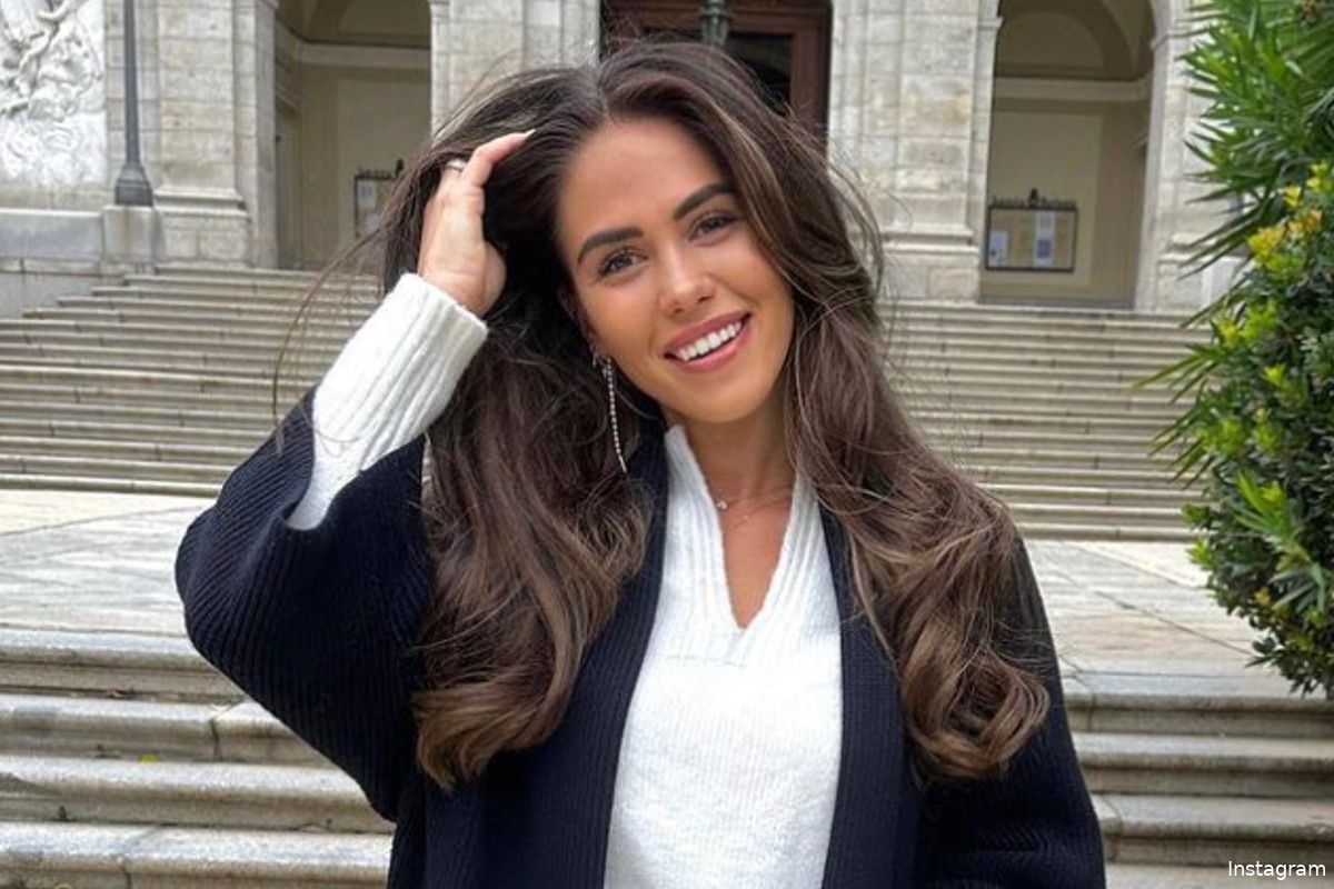 Sarah Puttemans stelt voor het eerst haar broer Lucas voor, die ...