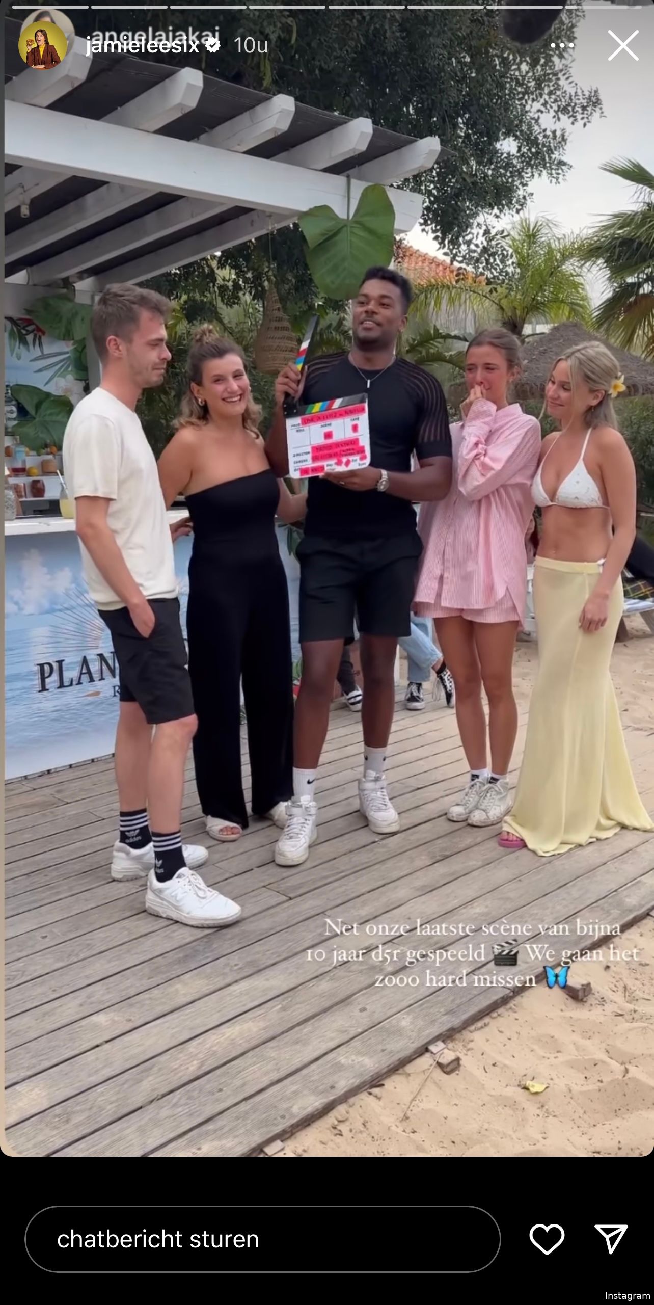 Aangrijpend: Jamie-Lee Six breekt in tranen uit door pijnlijk afscheid ...