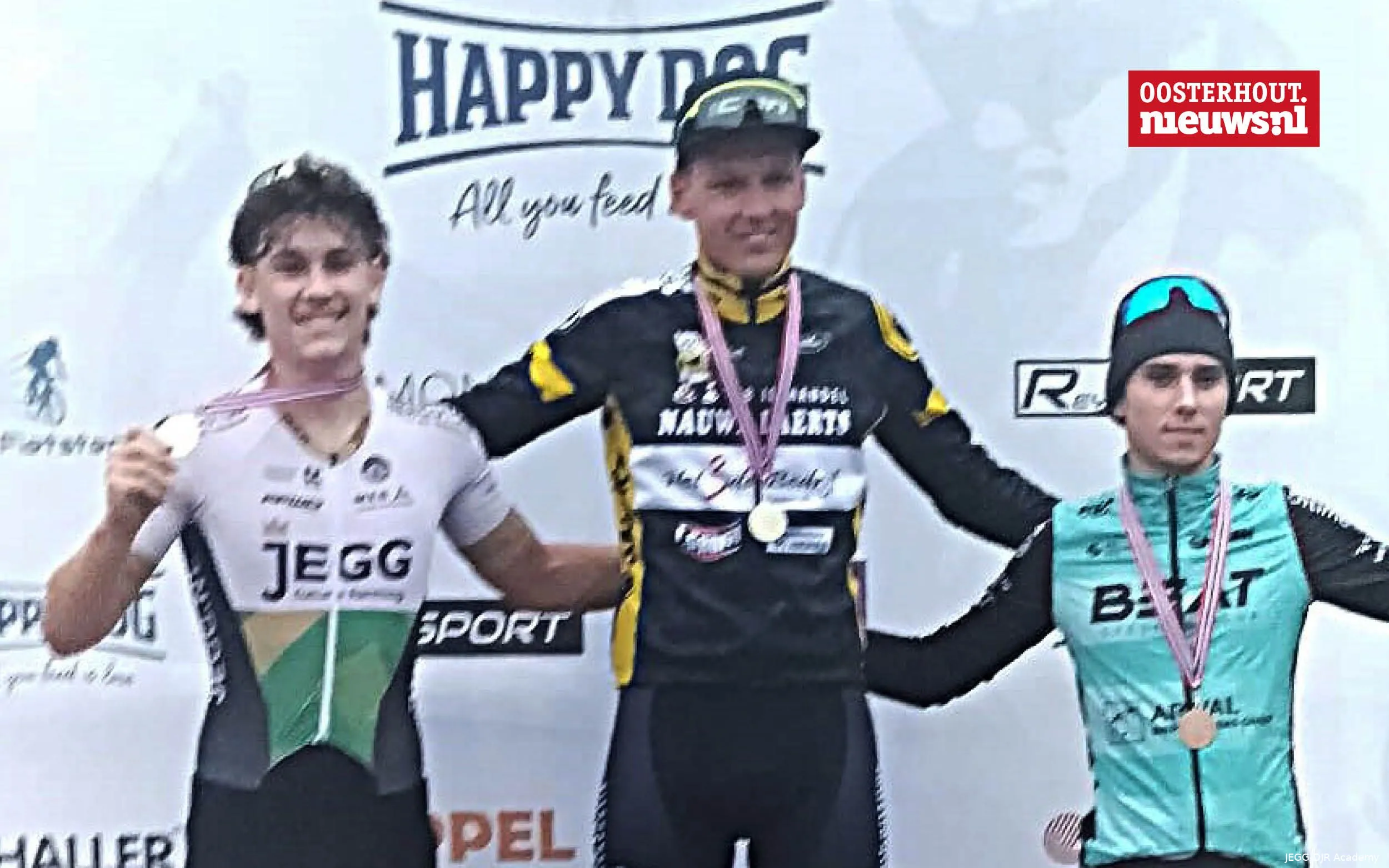 Veldrijders Swen Vonk en Nauk ten Thije van JEGG-DJR doen goede zaken