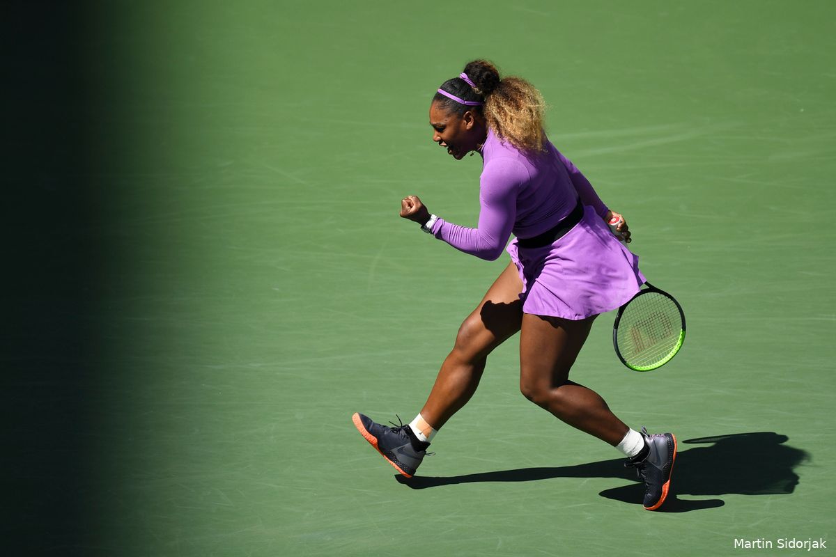 Serena and Venus Williams watch F1 race in Miami