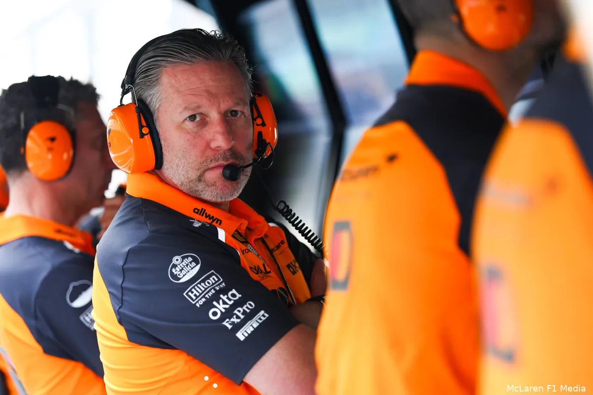 McLaren neemt petje af voor Verstappen: 'Een onverbiddelijke vechter ...