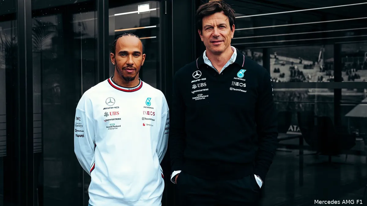 Prost waarschuwt: ‘Kan Hamilton dan óók de motivatie vinden bij Ferrari?’