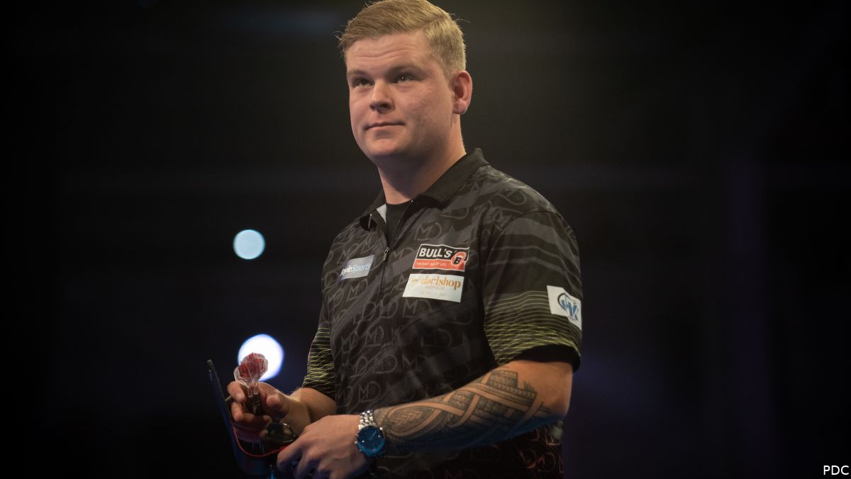 Mike De Decker races into round 2 with straight sets win over Dragutin ...