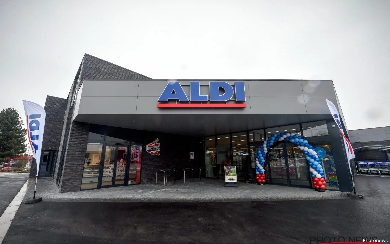 Aldi komt nu al met grote kortingen voor de feestdagen: "Helft van de ...