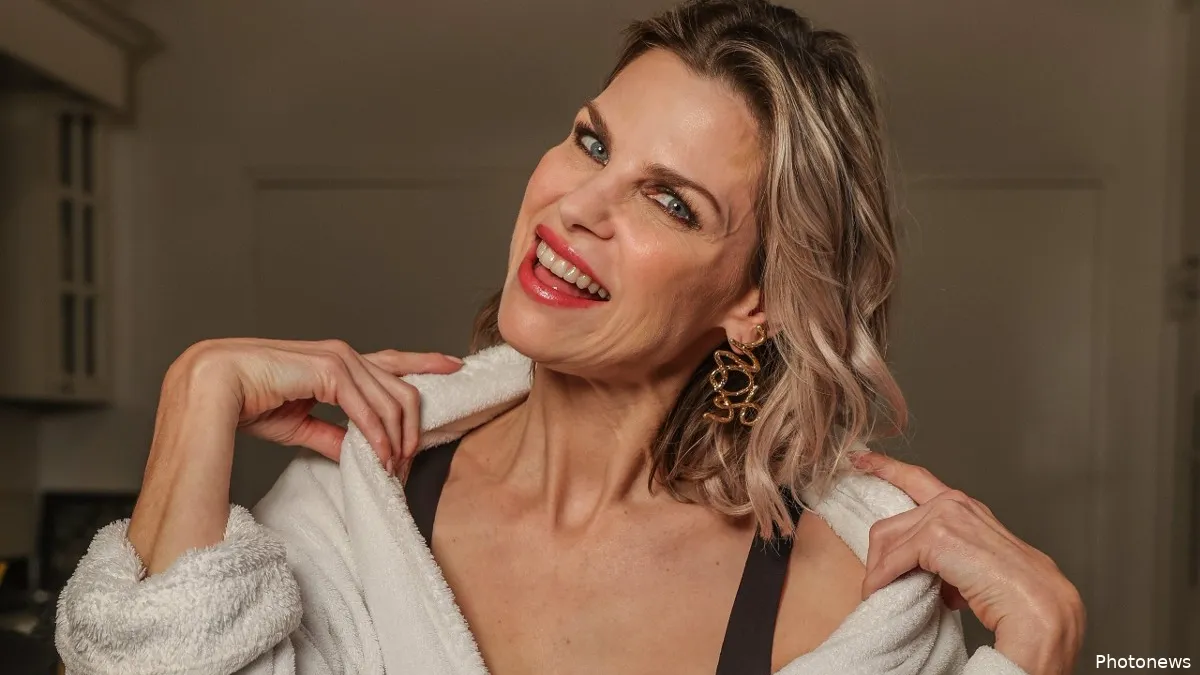 Tanja Dexters zorgt voor verbazing op haar 47ste in bikini: "Verdorie ...