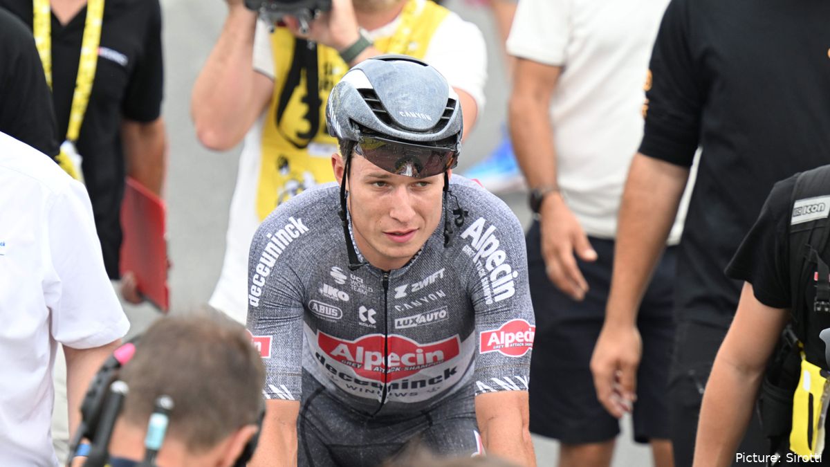 "For me, a line has been drawn under it" - Jasper Philipsen responds to Wout van Aert's claims ...