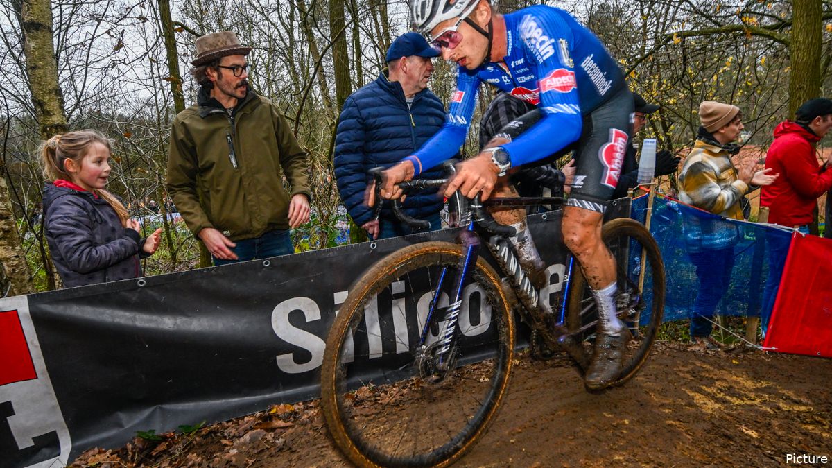 Christoph Roodhooft sobre as ambições de Quinten Hermans no cross ...