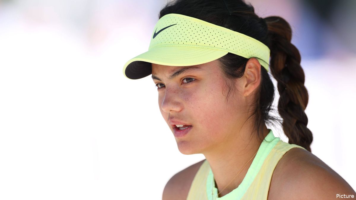 Emma RADUCANU passa à terceira ronda em Indian Wells e Dayana ...