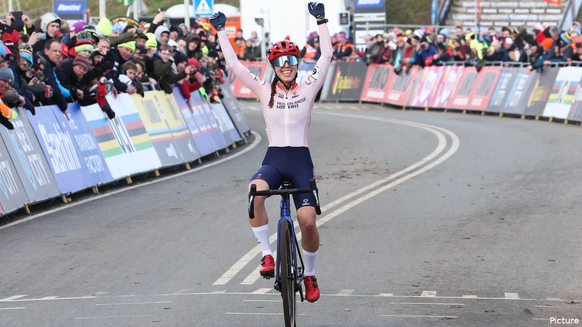 Shirin van Anrooij takes victory at under-23 women's race at Cyclocross ...