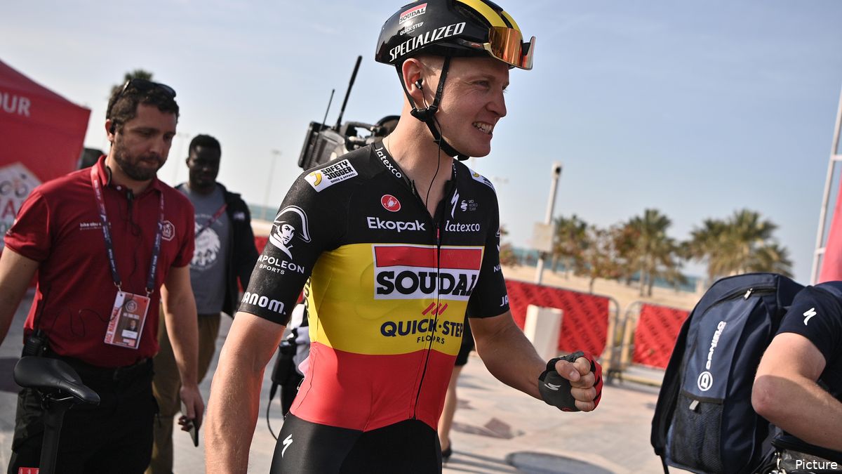Tim Merlier wins traditional De Panne beach race; Tim Declercq on the ...