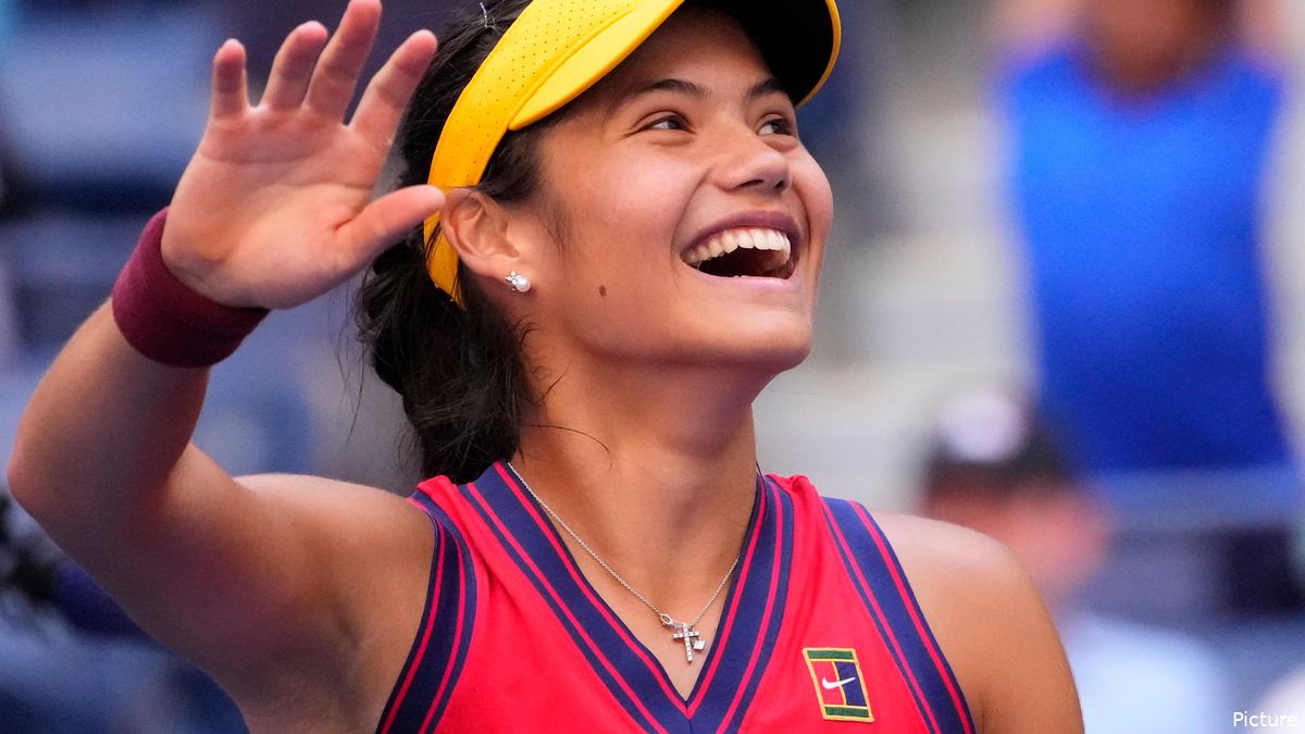 "First trip post op": Emma Raducanu ready and departs for ASB Classic ...