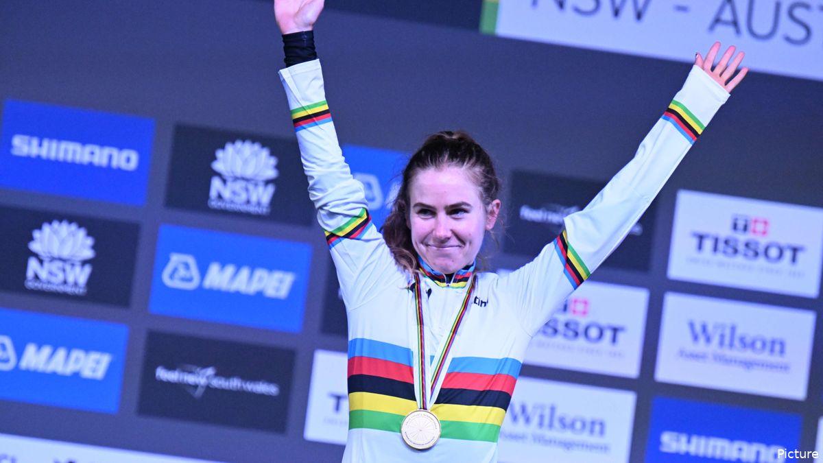 Niamh Fisher-Black takes under-23 World Title as she completed Elite ...