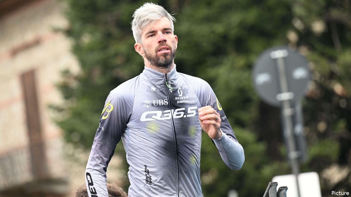 Damien Howson takes victory ahead of Vincenzo Albanese on stage one of ...