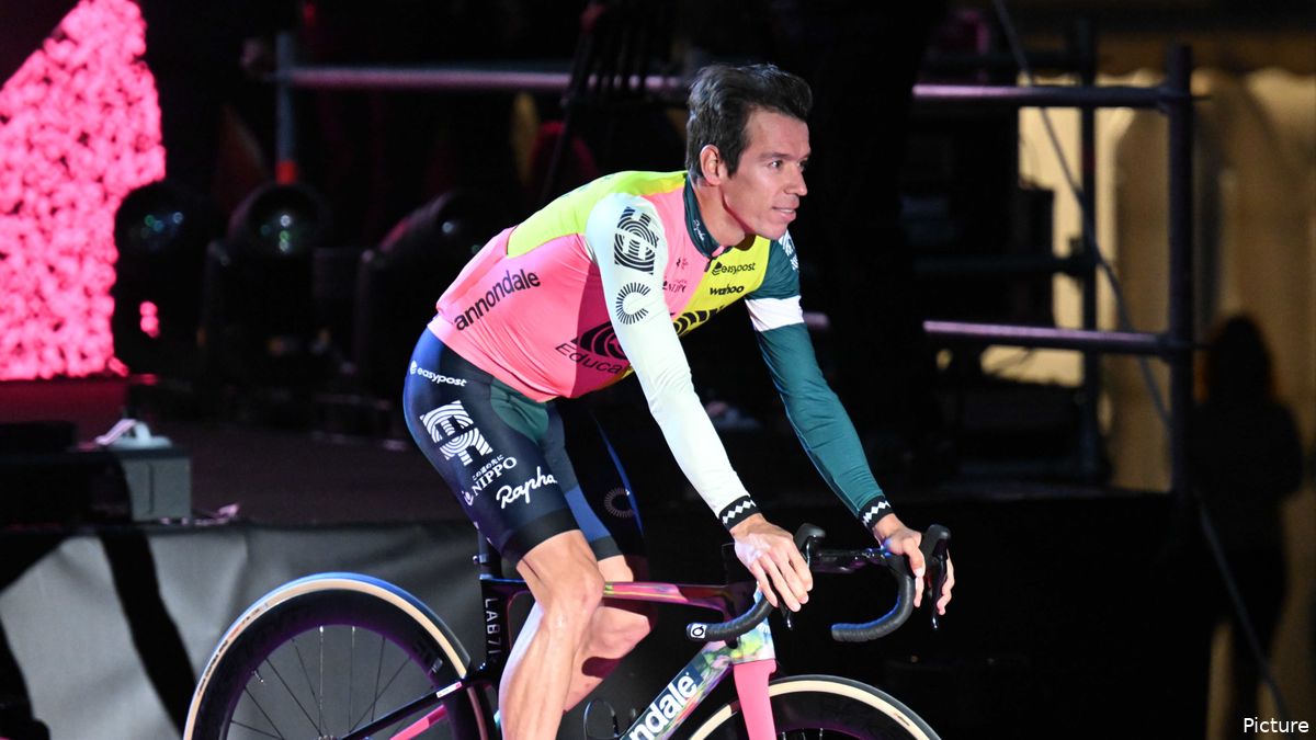 Jonathan Vaughters describes Rigoberto Urán's virtue: "He has turned a ...