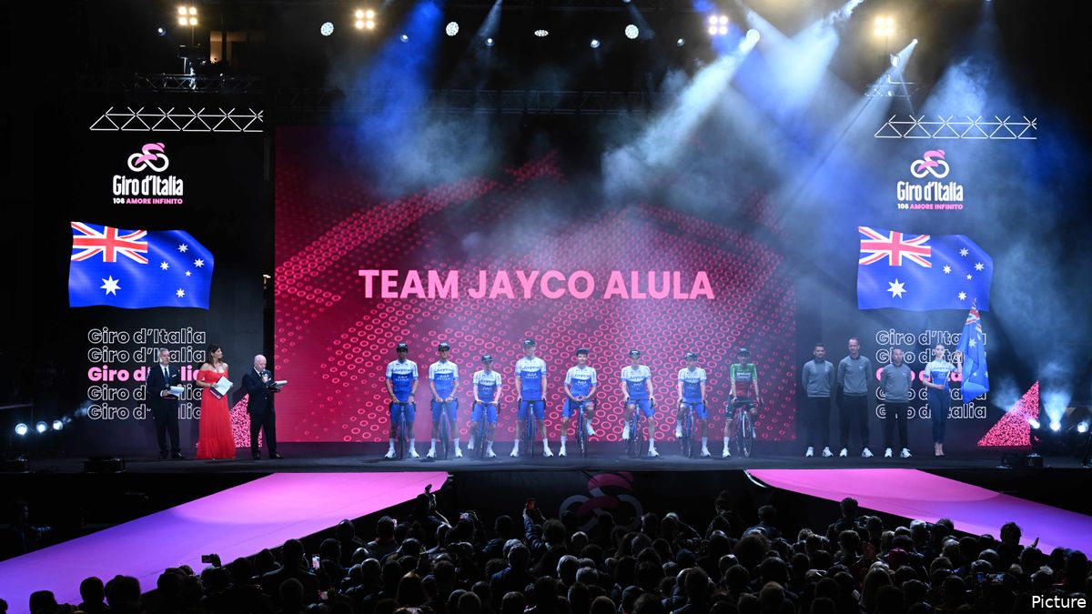 Jayco AlUla extend their track duo - Kelland O’Brien and Campbell ...