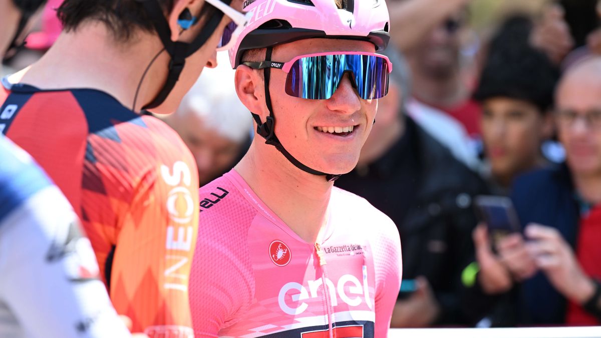 "He is very happy with Quick Step" - Louis Vervaeke hopes Remco ...
