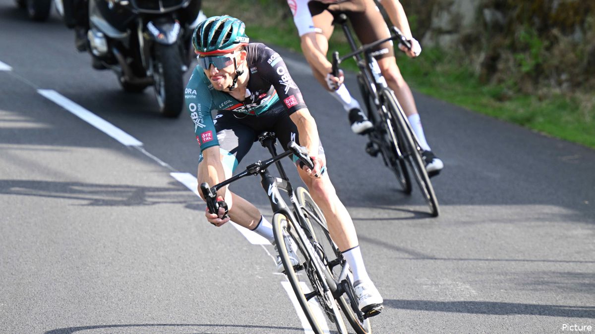 Jai Hindley happy his fall didn't impact his performance seriously ...