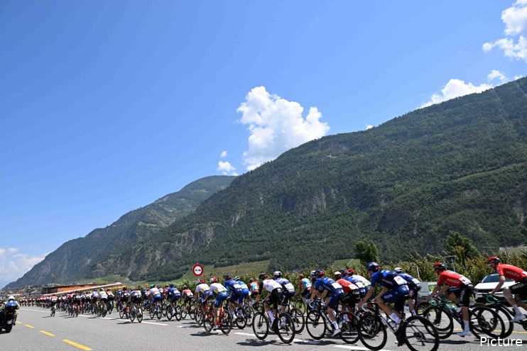 Logan Currie and Kim Cadzow take time-trial victory at New Zealand ...