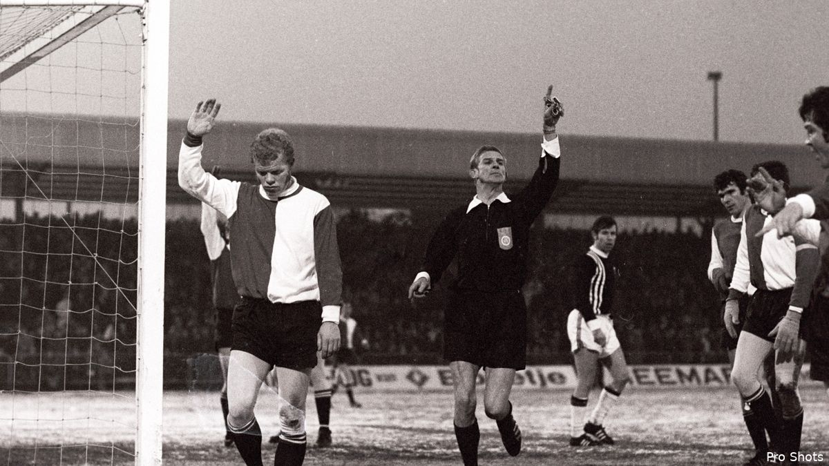 Romeijn over supporters Celtic: "Wat een klasse straal je dan uit ...