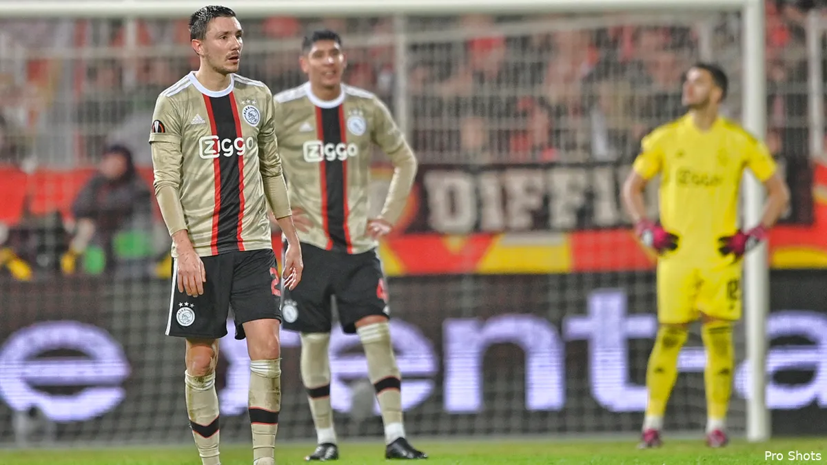 NB: 'Het zat er echt in voor Ajax, dat maakt het extra zuur'